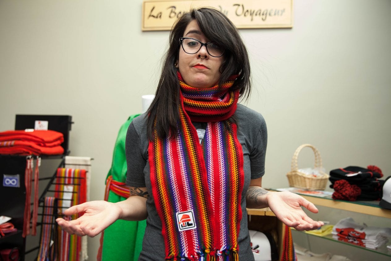 6 STEPS TO TYING YOUR SASH LIKE A REAL VOYAGEUR - Festival du Voyageur